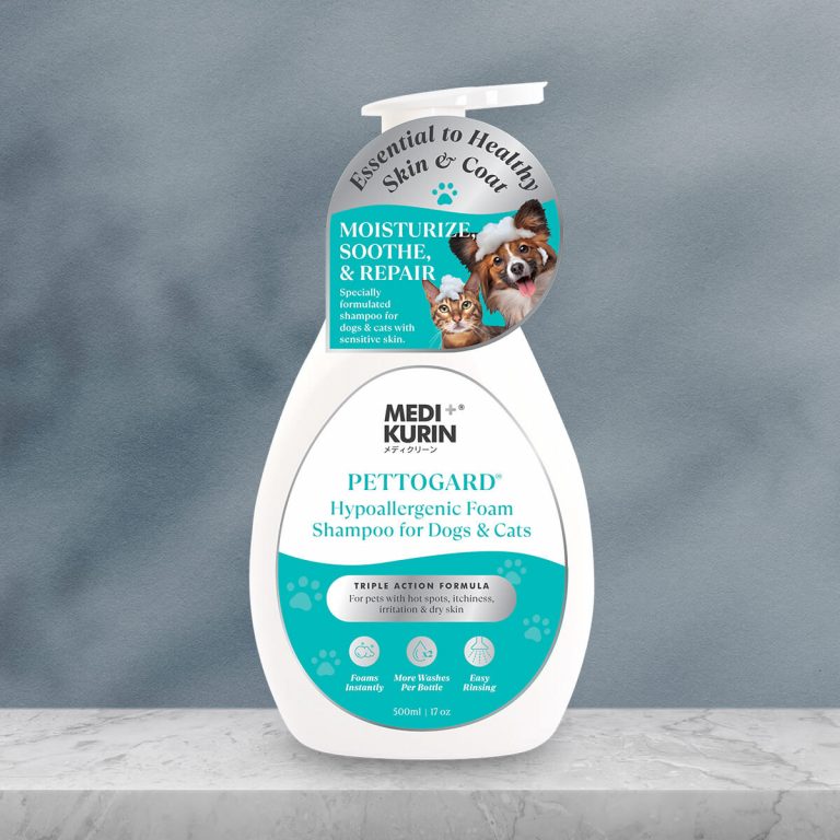 PettoGard Hypoallergenic Foam Shampoo for Dogs & Cats