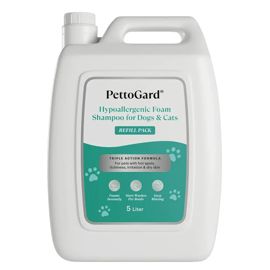 PettoGard Hypoallergenic Foam Shampoo for Dogs & Cats
